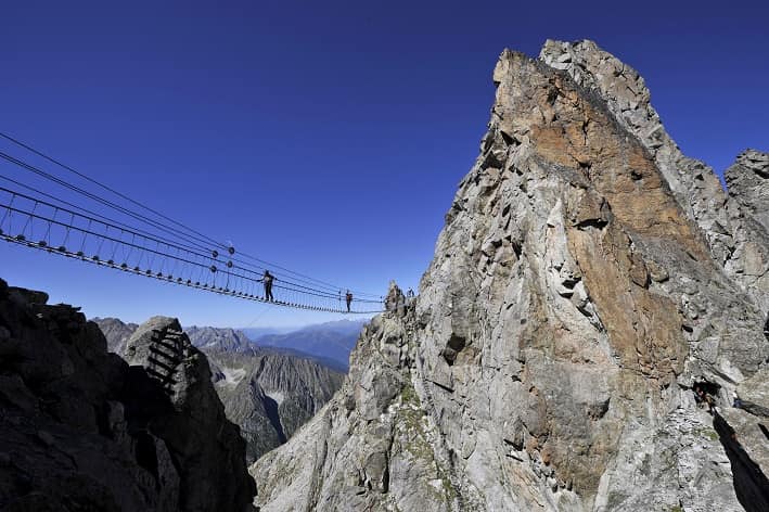 Escursioni, aperto il Sentiero dei Fiori | Gazzetta delle Valli - News ...