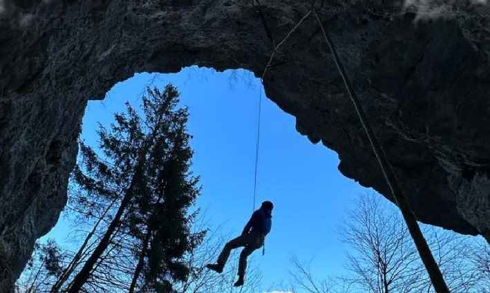 Borno, realizzata una parete di arrampicata in ricordo di Andrea ...