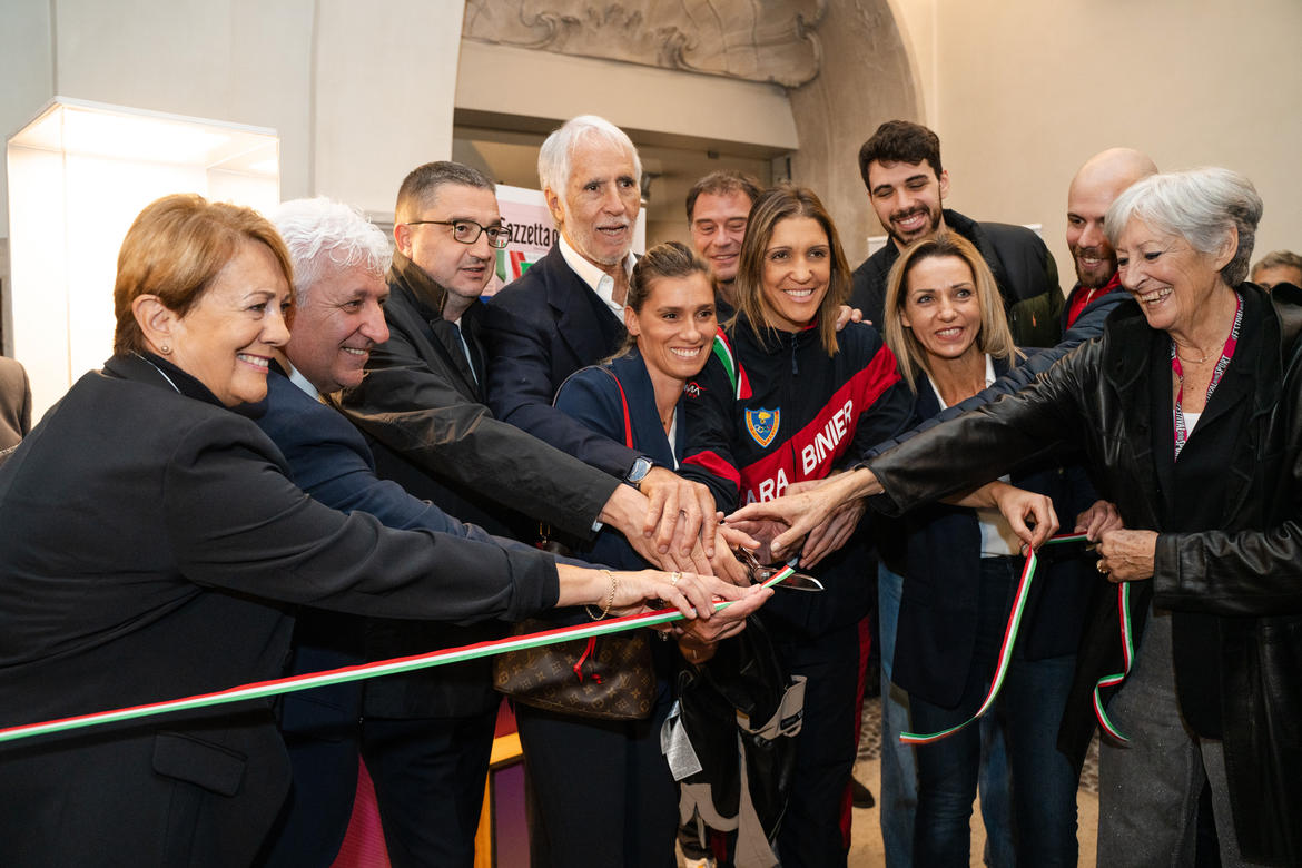 Torce e divise olimpiche, inaugurata la mostra a Trento | Gazzetta ...